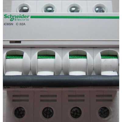 议价ATV610U07N4Z/15N4Z/22N4Z/30N4Z/40N4Z/55N4Z/75N4Z施耐德变