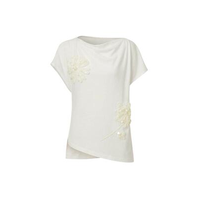VGRASS贝母盘带绣斜裁荡领T恤