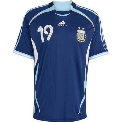 Adidas/阿迪达斯正品夏季男士透气复古足球球衣运动短袖T恤JN3709