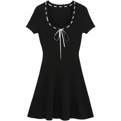 bebe夏季新款鱼尾针织连衣裙