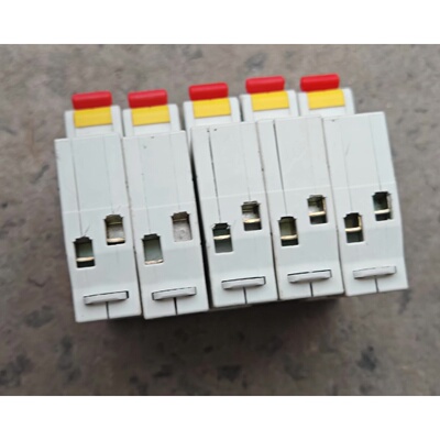可维修图1：DZ47PLES  一体式漏电  现货60只议价