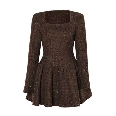 DPLAY2026年春季新款棕色连衣裙女方领波点正肩收腰短款连衣裙