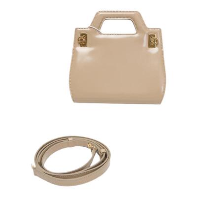 SALVATORE FERRAGAMO女士金色饰扣小号手提斜挎包银泰百货 301596