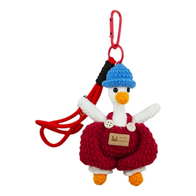 可爱大鹅毛绒背带裤钥匙扣挂件