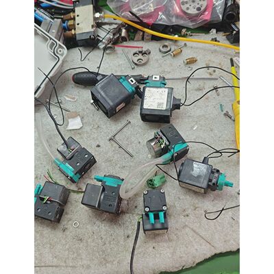 议价KNF采样泵PML13217NF25和fmm20kpdc和维修