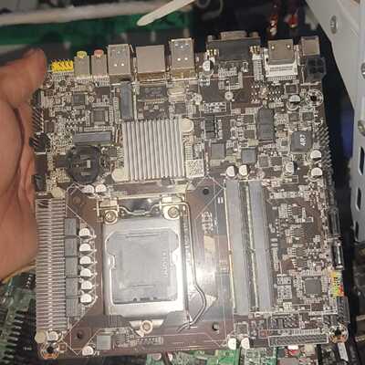 b365D4 ITX主板，原装拆机，支持DDR4内存，115
