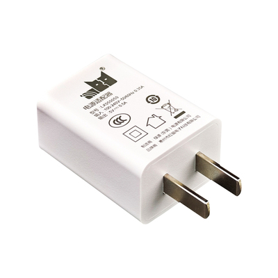 热销真5V0.5A慢充3C认证充电头