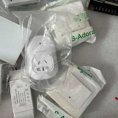 {议价}闲置，S-Adora系列开关插座，拆封，原包装，