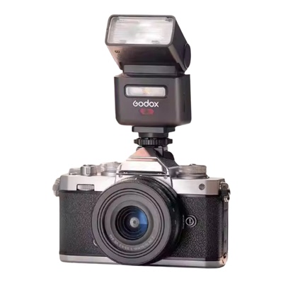 神牛IT32引闪器热靴适