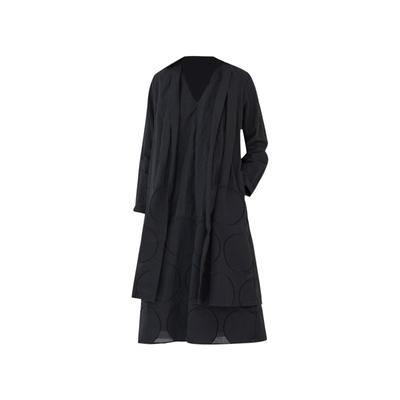 夜空黑ZOLLE因为中长款剪裁常规