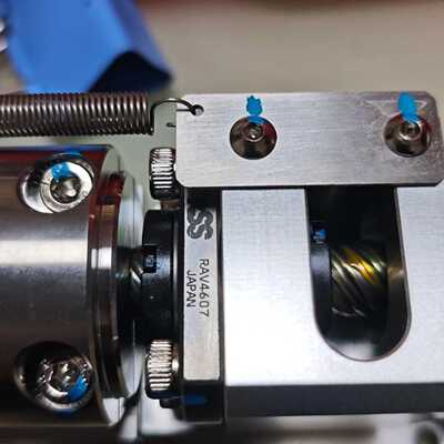 询价RAV4607柱塞泵，带底座，件，成色几乎，