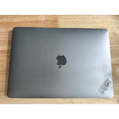 询价macbookpro2019款 13寸 配件机 屏幕贴膜成色