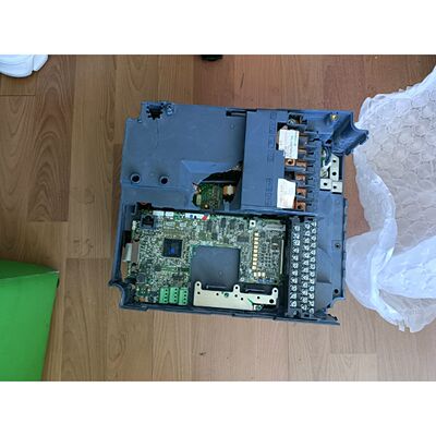 【请询价】三菱FRF74011KCHT1变频器实拍好