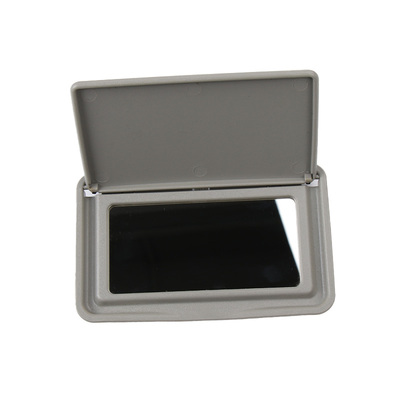 奔驰CE级遮阳板化妆镜