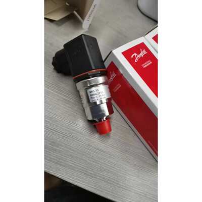 AKS33压力传感器060G2115压力范围025bar