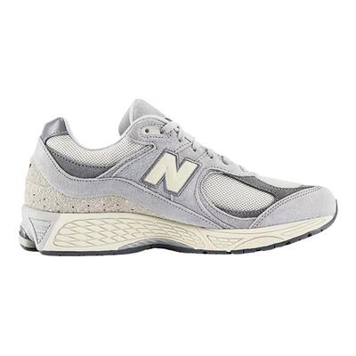 NEWBALANCE浅米灰跑步鞋