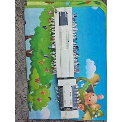 可维修议价  PLC一套主机FX3U128MRESA扩展FX2N32ERFX2N16EX成色