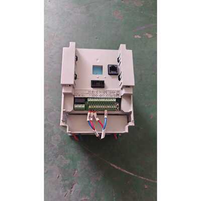 议价0.4kw220v变频器avf1000042一切维修