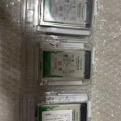 议价Schneider内存卡TSXMRPP224K全新现货