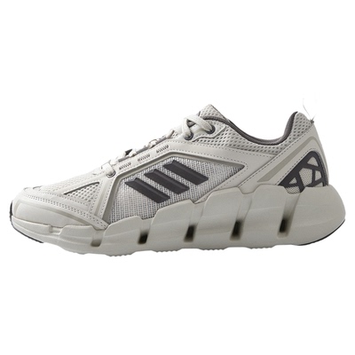 Adidas/阿迪达斯清风男透气跑鞋