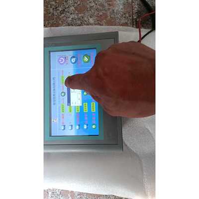 在线议价西门子smart700触摸屏 ，功能完好，没有后盖，具体型号