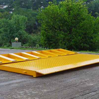 固定式登车桥 坡道平台CRN65承载6.5吨连接板斜坡集装箱坡道平台