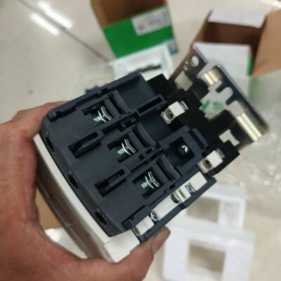 议 价接触器LC1D95M7C有3个线圈电压AC220V工业自动可 维修