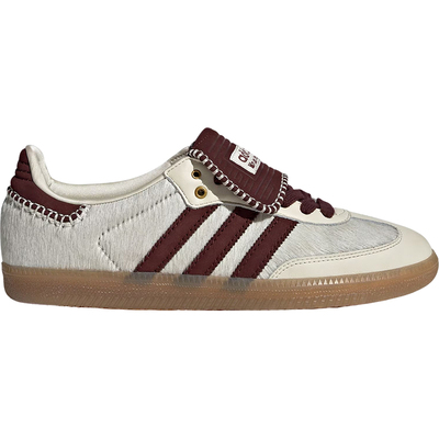 Adidas/阿迪达斯正品男女同款透气防滑耐磨低帮板鞋IE0586