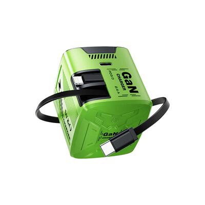 氮化镓一拖三充电器自带伸缩线