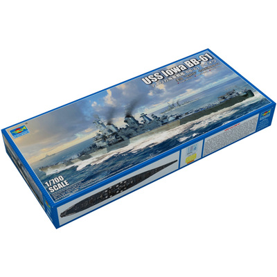 小号手拼装舰船依阿华号战列舰