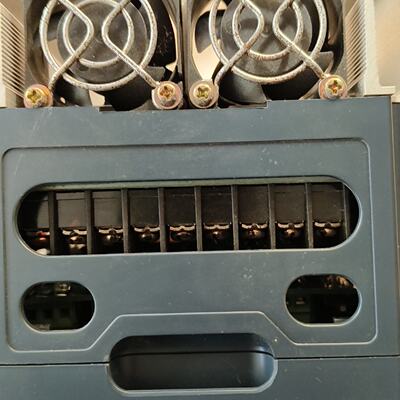 议价Original Disassembled Eneng Inverter Eds10002T0007 Fully