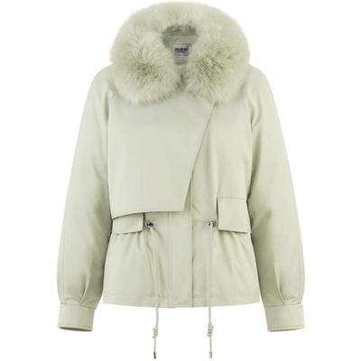 波司登新款秋季鸭绒狐狸毛领