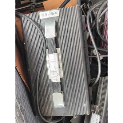 议价施能24V15ACZC7高频智能电池充电器自动充电机2维修
