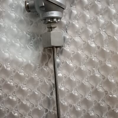 溢价-未使用过德国久茂JUMO温度传感器1xPT100，-50