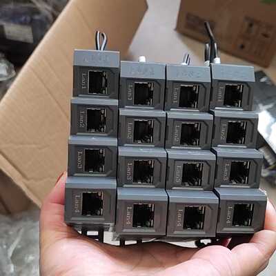 WINBEST大连德嘉工业交换机，欧式4口，实物拍摄图，成色