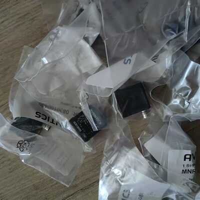 议价现货供应Rexroth磁性开关0830100468力士乐感测器RVENTICS原