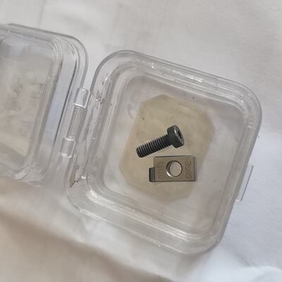 询价-AROBOTECH   耐磨块GD13689E  1个