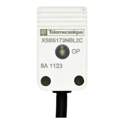 施耐德传感器接近开关XS8S173