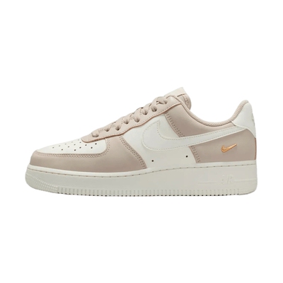 NIKE耐克女子秋AIR FORCE AF1空军一号运动休闲鞋板鞋IV5197-200