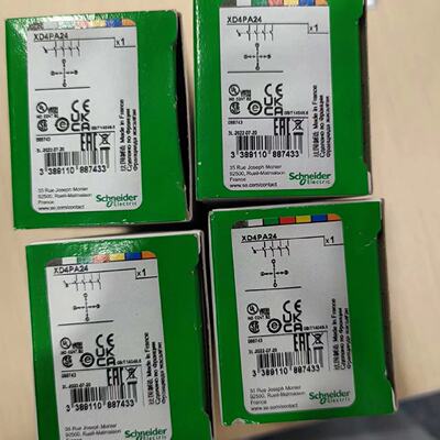 议价全新原装正品施耐德主令开关XD4PA24/XD4PA22现货