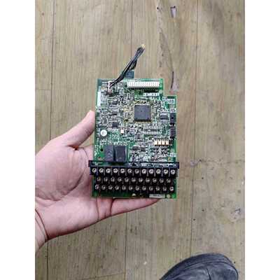 议价富士变频器f1s主板sa53785901质量保证实物拍摄维修
