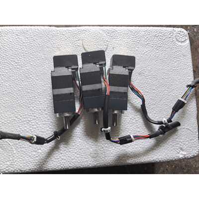 议价东方马达步进电机AZM24AKPS101.77V1.维修