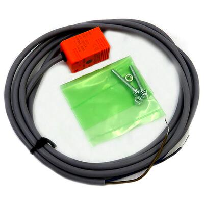昌得CNTD方形接近开关金属感应传感器CJF18E NPN/PNP二三线30V