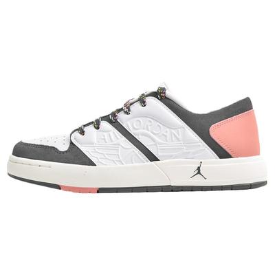 Nike运动鞋系带女子低帮板鞋