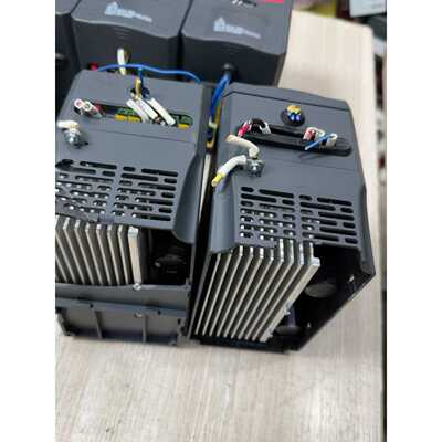 溢价-日业变频器CM510A3SR40G刚刚下来