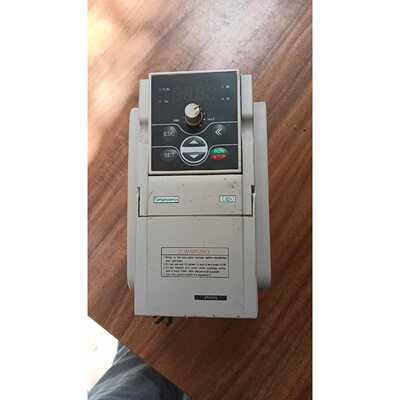 议价四方Simphoenix变频器E5504T0015维修