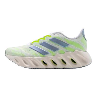 运动休闲跑步鞋阿迪达斯女