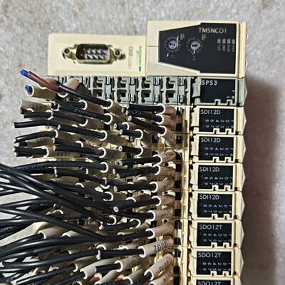 下单前咨询Schneidrer施耐德PLC 一套。