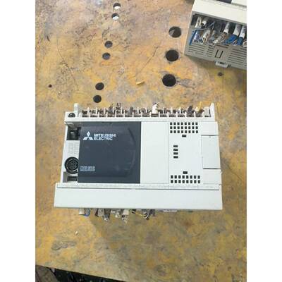 可维修议价  三菱PLCFX3GA40MTCM拆机的100240VAC5060Hz接口齐全