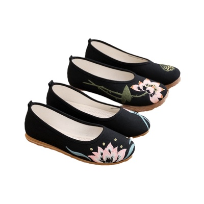 刺绣平底老北京布鞋绣花汉服复古